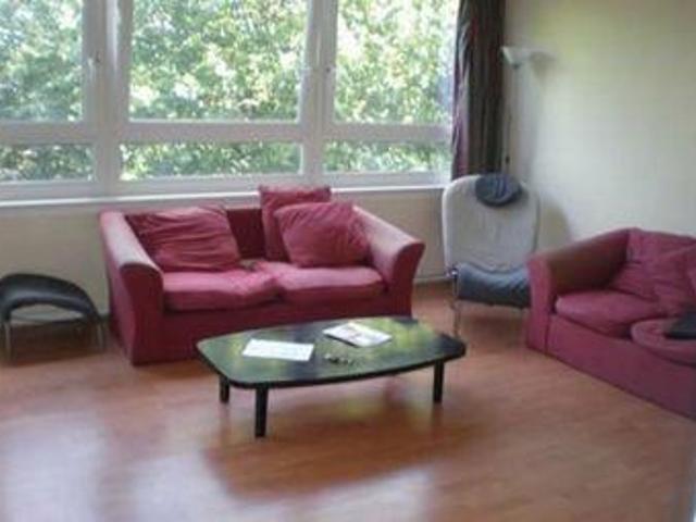 3 Bedrooms Flat for rent in John Ruskin Street, London SE5