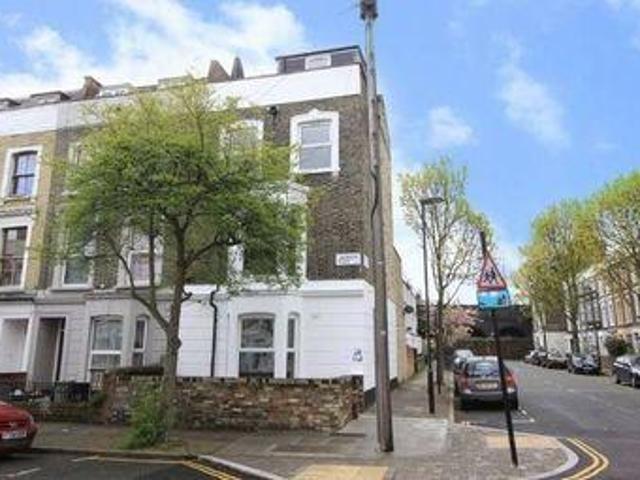 3 Bedrooms Flat for rent in Jackson Road, London N7