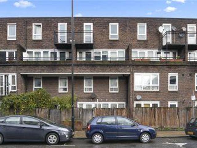 3 Bedrooms Flat for rent in James Docherty House, Patriot Square, London E2
