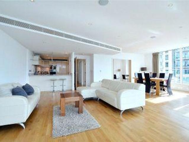 3 Bedrooms Flat for rent in Juniper Drive, London SW18