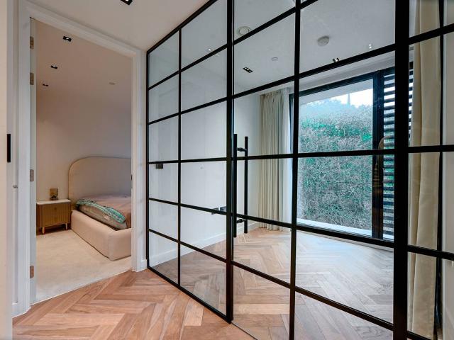 3 Bedrooms Flat for Rent in ONE CLUNY MEWS, 1 CLUNY MEWS, LONDON, SW5 5EG | Foxtons