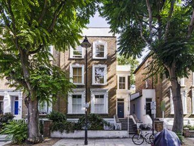 3 Bedrooms Flat for rent in Oakley Road, London N1