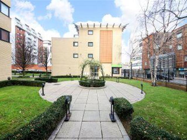 3 Bedrooms Flat for rent in Ocean Wharf, 60 Westferry Road, London E14