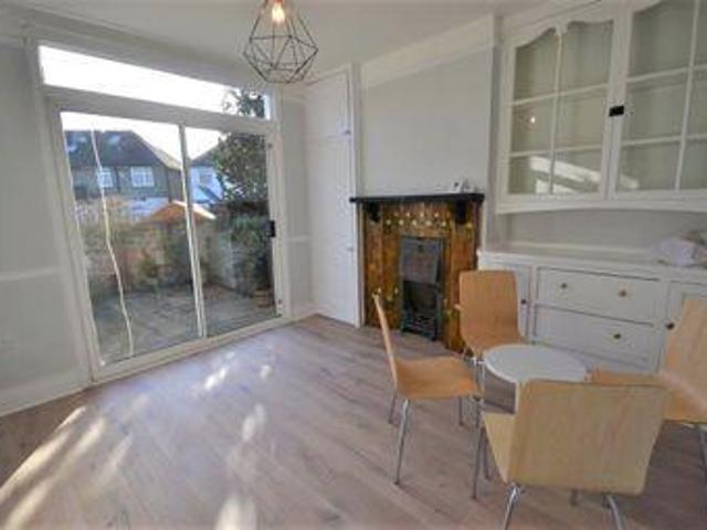 3 Bedrooms Flat for rent in Odessa Road, Kensal Green/Willesden Junction, London NW10