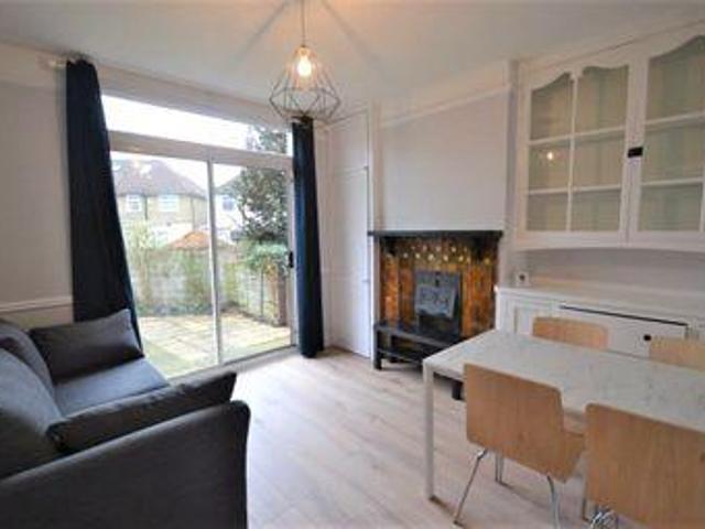 3 Bedrooms Flat for rent in Odessa Road, Kensal Green/Willesden Junction, London NW10