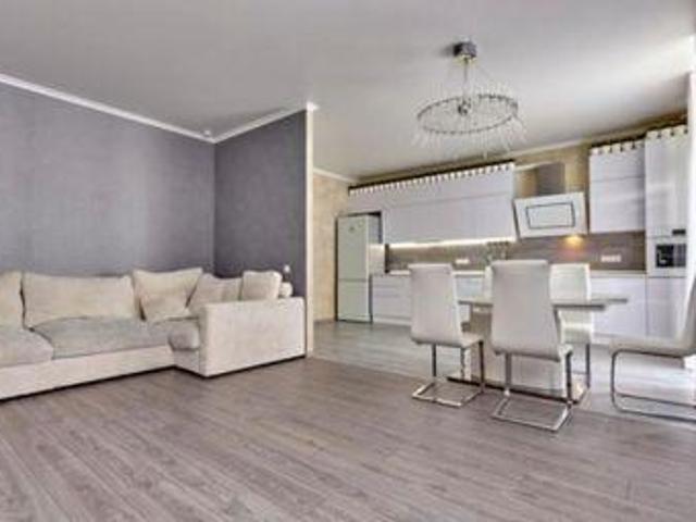 3 Bedrooms Flat for rent in Old Oak Road, Acton W3