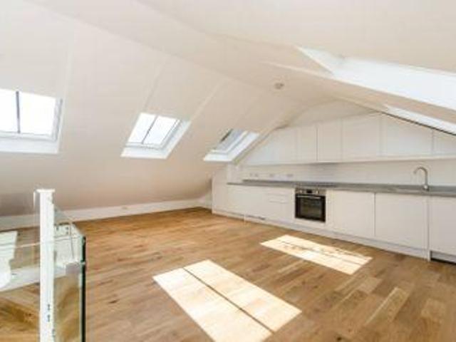 3 Bedrooms Flat for rent in Old Brompton Road, South Kensington SW5