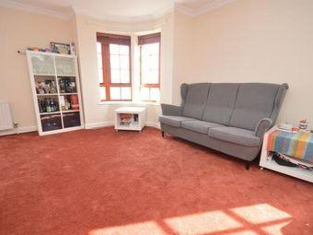 3 Bedrooms Flat for rent in Orchard Brae Avenue, Edinburgh EH4