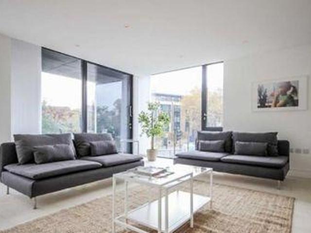 3 Bedrooms Flat for rent in Oval Road, London NW1