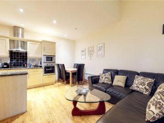 3 Bedrooms Flat for rent in Oxford Drive, London SE1