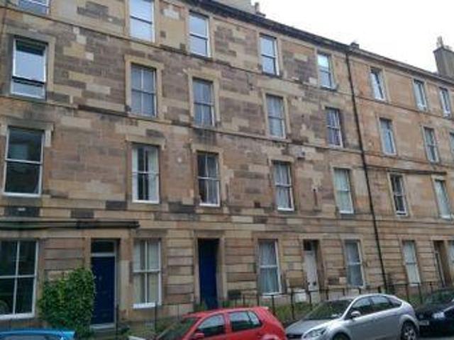 3 Bedrooms Flat for rent in Oxford Street, Newington, Edinburgh EH8