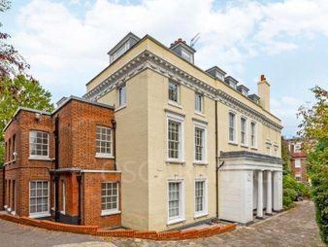 3 Bedrooms Flat for rent in Lower Park, Putney Hill, Putney SW15