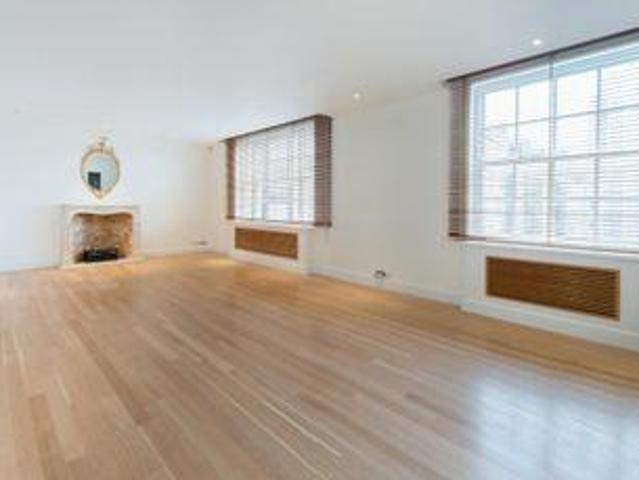 3 Bedrooms Flat for rent in Lowndes Square, Knightsbridge, London SW1X