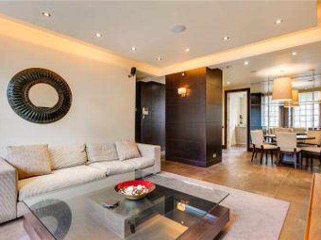 3 Bedrooms Flat for rent in Lowndes Square, Knightsbridge, London SW1X