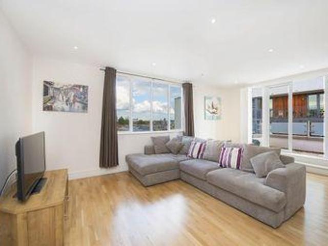 3 Bedrooms Flat for rent in Long Lane, London SE1