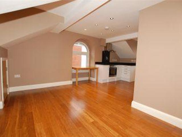 3 Bedrooms Flat for rent in London Road, Croydon CR0