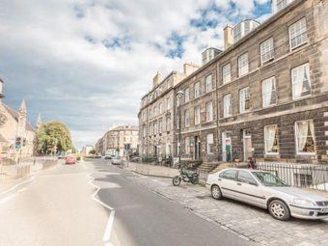 3 Bedrooms Flat for rent in London Street, New Town EH3