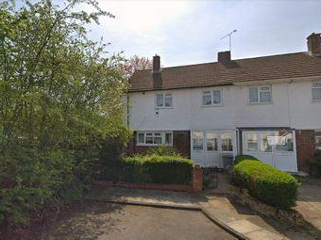 3 Bedrooms Flat for rent in Laburnum Grove, Kingsbury Green NW9