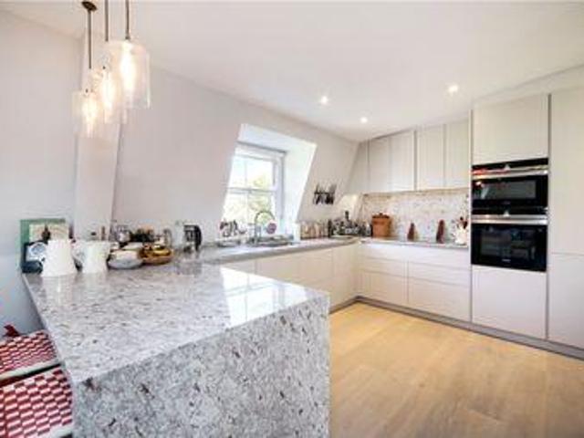3 Bedrooms Flat for rent in Ladbroke Square, London W11
