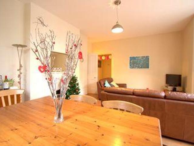 3 Bedrooms Flat for rent in Lambert Road, London SW2