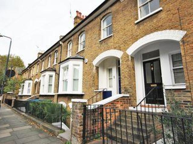 3 Bedrooms Flat for rent in Langdale Road, London SE10