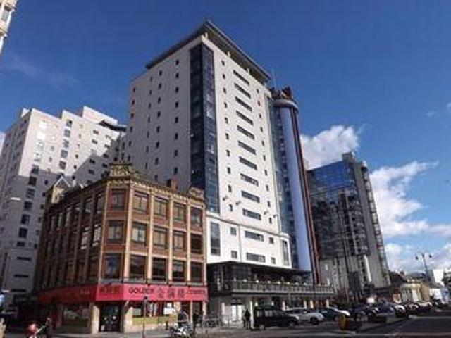 3 Bedrooms Flat for rent in Landmark Place, Churchill Way, Cardiff CF10