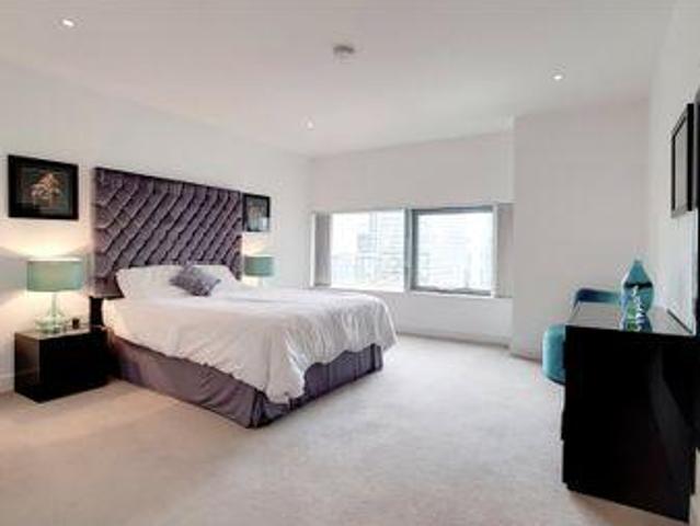 3 Bedrooms Flat for rent in Landmark West, 22 Marsh Wall, London E14