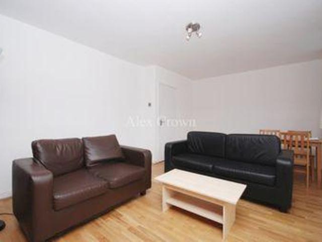 3 Bedrooms Flat for rent in Landseer Road, London N19