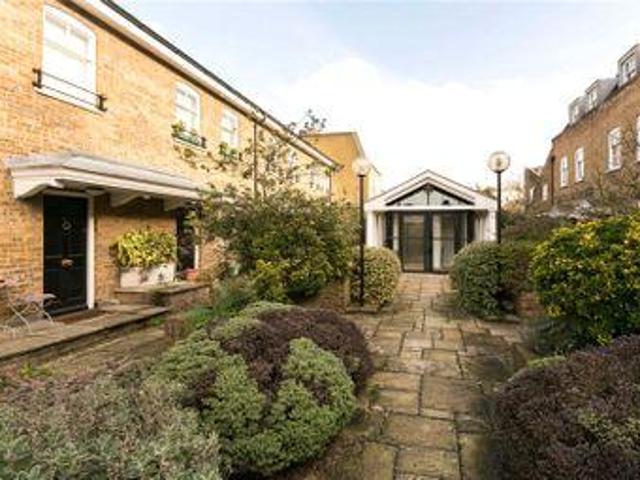 3 Bedrooms Flat for rent in Lansdowne Mews, London W11