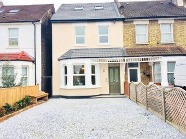 3 Bedrooms Flat for rent in Lansdowne Road, Croydon CR0