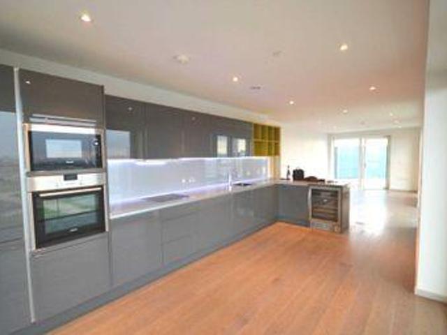 3 Bedrooms Flat for rent in Lantern Heights, London E20