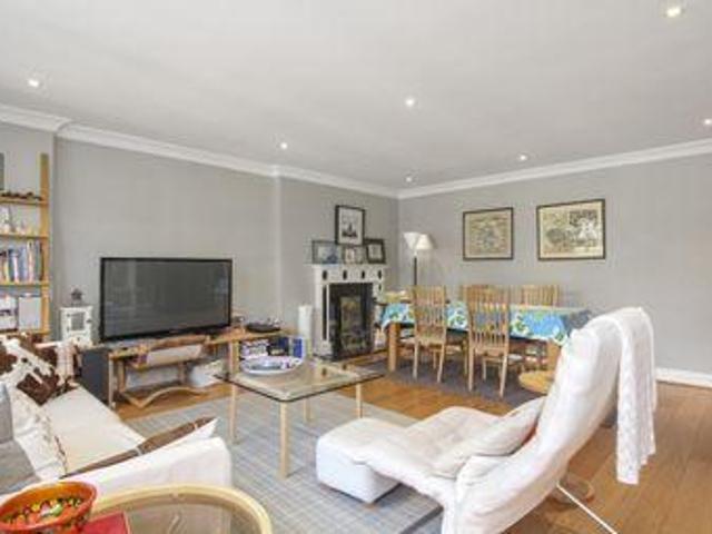 3 Bedrooms Flat for rent in Lexham Gardens, London W8