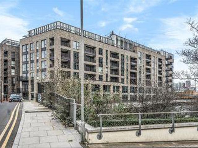 3 Bedrooms Flat for rent in Legacy Wharf, Pavilions Court, 4 Cooks Road E15