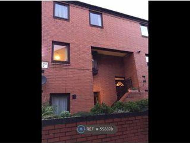 3 Bedrooms Flat for rent in Len Cox Walk, Manchester M4