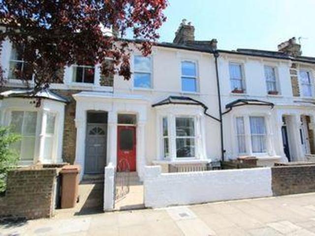 3 Bedrooms Flat for rent in Leswin Road, Stoke Newington, London N16