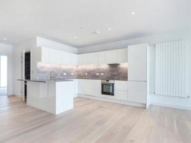 3 Bedrooms Flat for rent in Liner House, 3 Royal Wharf Walk E16