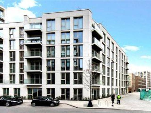 3 Bedrooms Flat for rent in Liner House, Schooner Road, London E16
