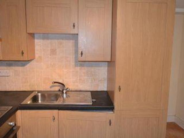 3 Bedrooms Flat for rent in Llanbleddian Gardens, Cathays, Cardiff, South Wales CF24