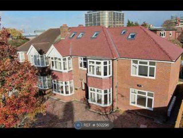 3 Bedrooms Flat for rent in Lynwood Road, London W5