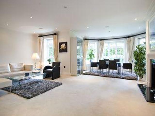3 Bedrooms Flat for rent in Mountview Close, London NW11