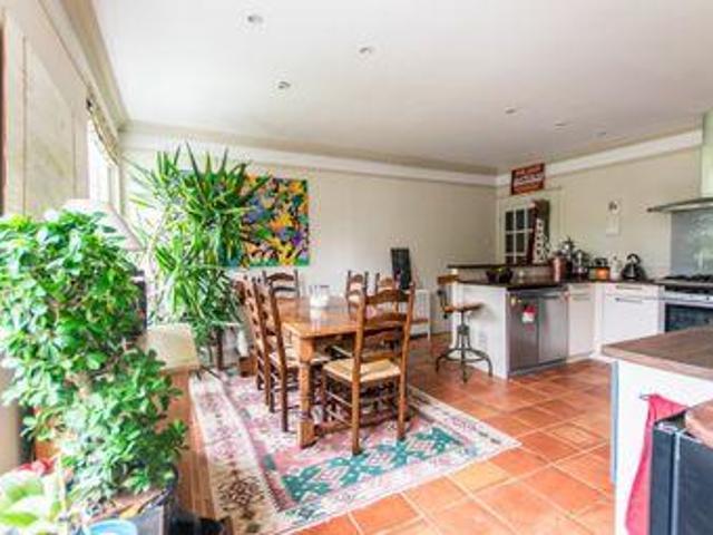 3 Bedrooms Flat for rent in Montpellier Parade, Montpellier, Cheltenham GL50