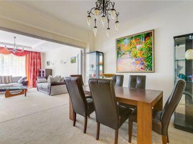 3 Bedrooms Flat for rent in Montrose Court, Princes Gate, London SW7