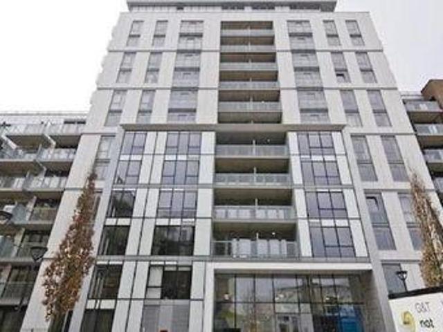 3 Bedrooms Flat for rent in Moro Apartments, New Festival Quarter E14