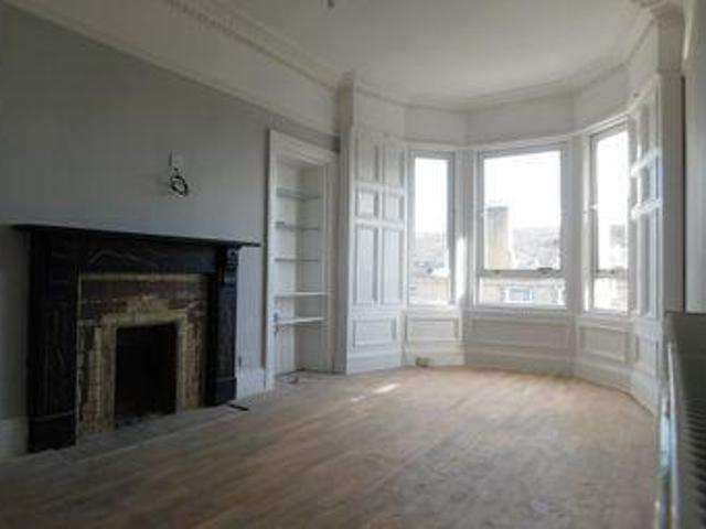 3 Bedrooms Flat for rent in Morningside Road, Edinburgh EH10