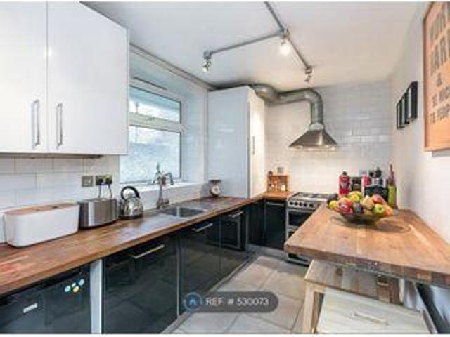 3 Bedrooms Flat for rent in Mornington Street, London NW1