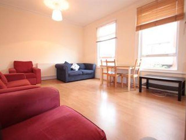 3 Bedrooms Flat for rent in Morrish Road, Brixton SW2