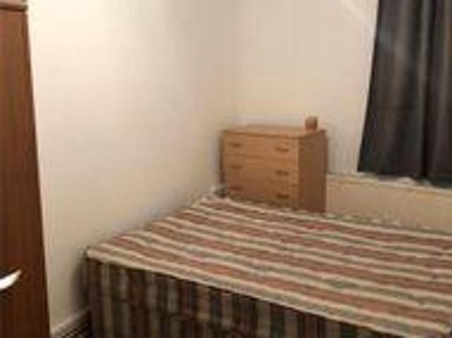 3 Bedrooms Flat for rent in Mawdley House, Webber Row, London SE1
