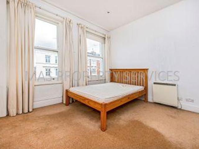 3 Bedrooms Flat for rent in Maclise Road, West Kensington W14