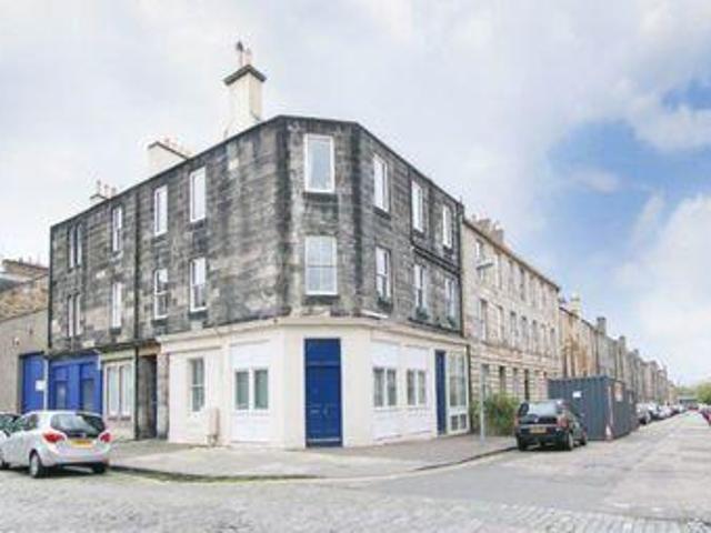 3 Bedrooms Flat for rent in Madeira Street, Leith, Edinburgh EH6