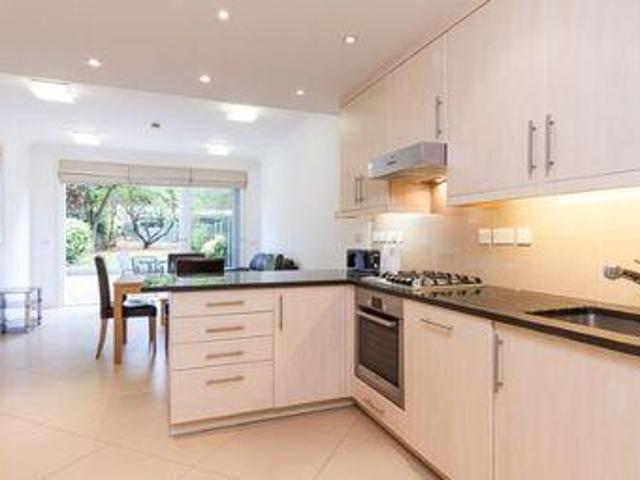 3 Bedrooms Flat for rent in Madeley Road, London W5